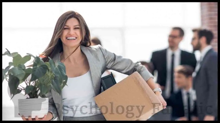 Risky Shift Phenomenon: Group Decisions Explained - Psychology Fanatic